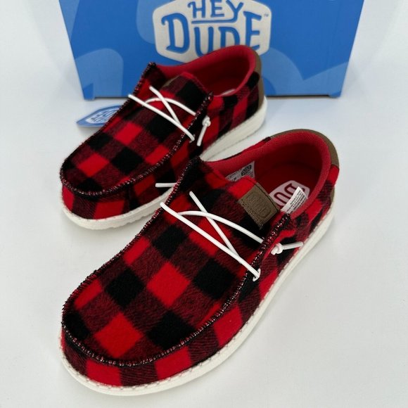 Hey Dude | Shoes | Hey Dude Youth Wally Slipon Shoes Sz 4 Red Buffalo ...
